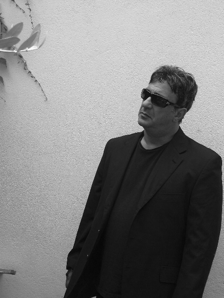 Extract from the New Robert Lauri Album, "Si Les Hommes"