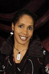 Toni D. Foster Honored for Excellence in Online Retail