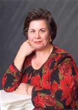 Maureen A. Mullin Recognized for Excellence in Arts & Crafts Instruction