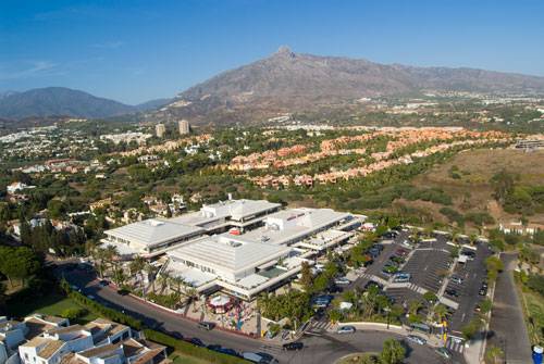 As UK Universities Leave Thousands Without a Place, Marbella University ...