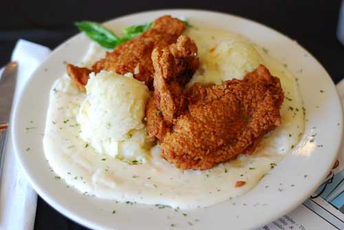 Chef Point Cafe and Bus71 to Host The Ultimate Tailgate Party