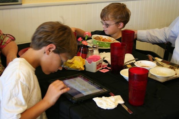 Fort Worth Family Restaurant Swarmed by Angry Birds