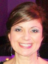 Tina Dias Recognized for Dedication to Business and Leadership Coaching