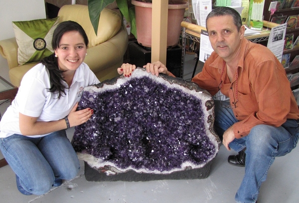 Mygem, Home of the World's Largest Amethyst Healing Pond