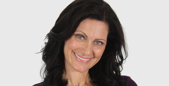 49 Year Old Woman Outsmarts Doctors. Saves on Facelift