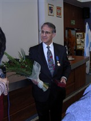 Sir Christopher S. Lange Honored for Excellence in Radiation Oncology