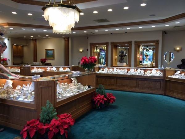 The Retail Jewelry Store Lighting and Tradeshow Lighting Experts at ...