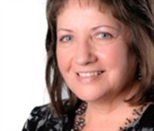 Maureen Berry is Recognized by Worldwide Branding For Excellence in Nursing