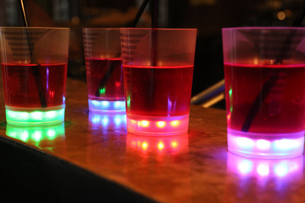 World's First IoT Drinking Glass Launches Campaign on Indiegogo