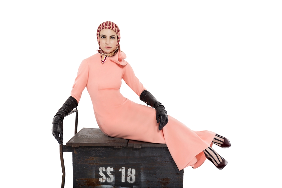 Cover Yourself in Beauty! Muna Khalif Ushers in a New Era of Women's ...