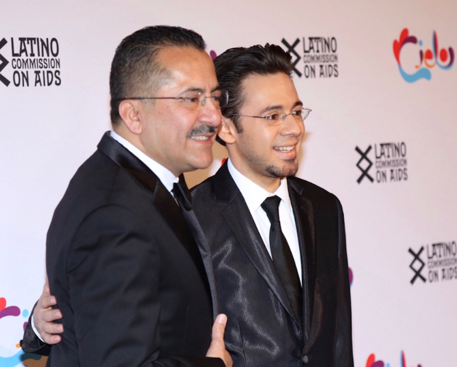 Puerto Rican Singer Carlos Aponte delighted Gala "Cielo" with his Voice!