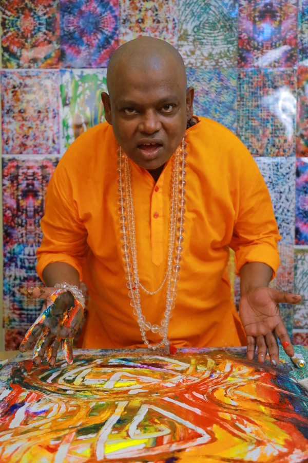 Schizophrenic Saint turns World's Fastest Painter and Displays Novel ...