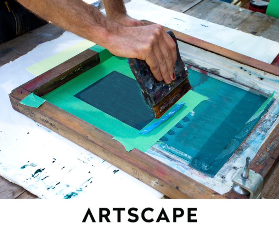 The Real Difference Between Vinyl and Screen Printing