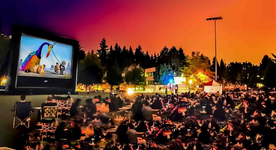 FunFlicks® Launches First Ever Nationwide Instagram 3D Anaglyph Campaign