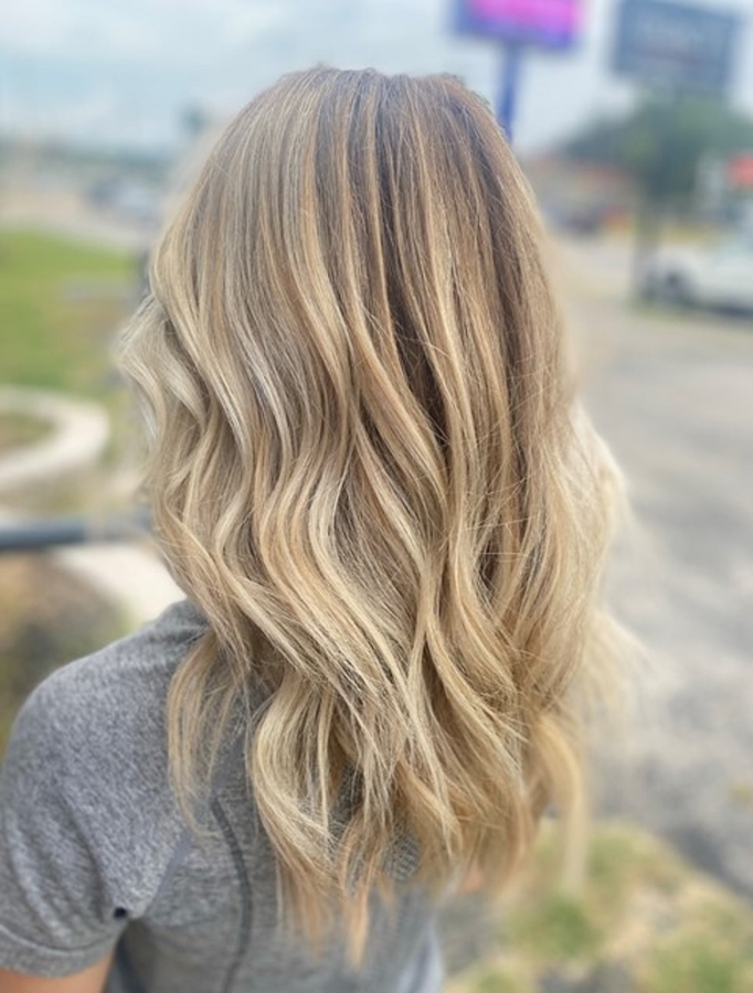 Stylist Shelby Rae Excels at Salon & Spa Galleria in Weatherford, Texas