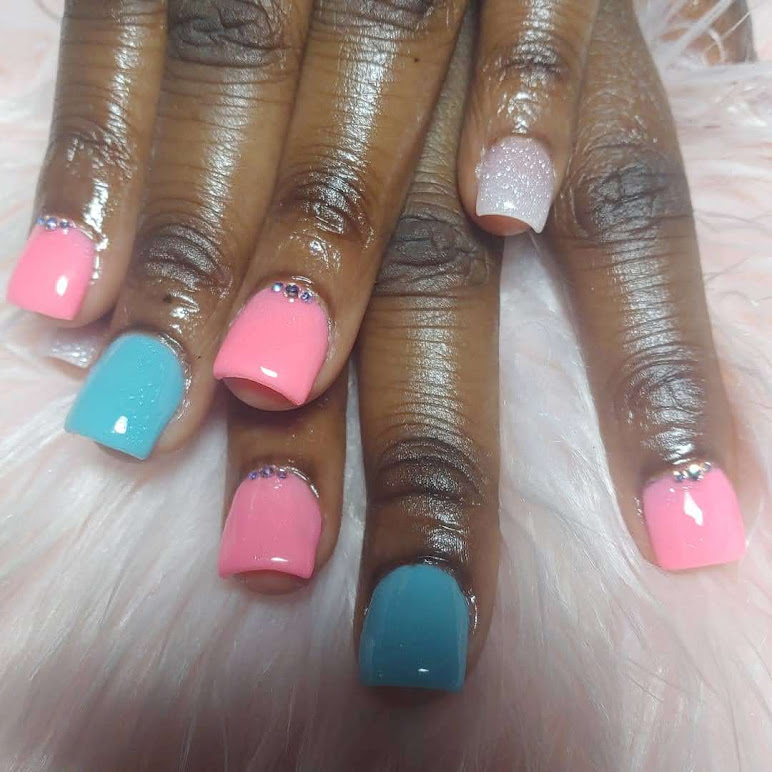 At Pretty Simple Nails, Nail Artist Liz Griffin Calls It Nail Therapy